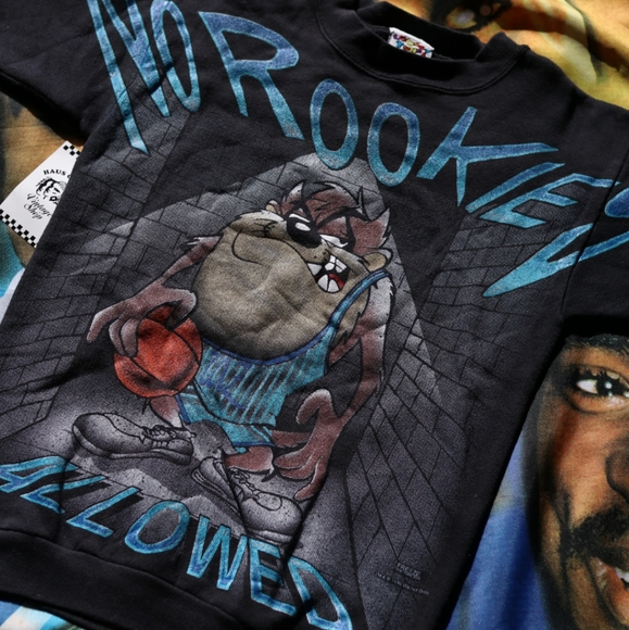 Warner Bros. | Shirts & Tops | Vintage Taz Tasmanian Devil Basketball ...